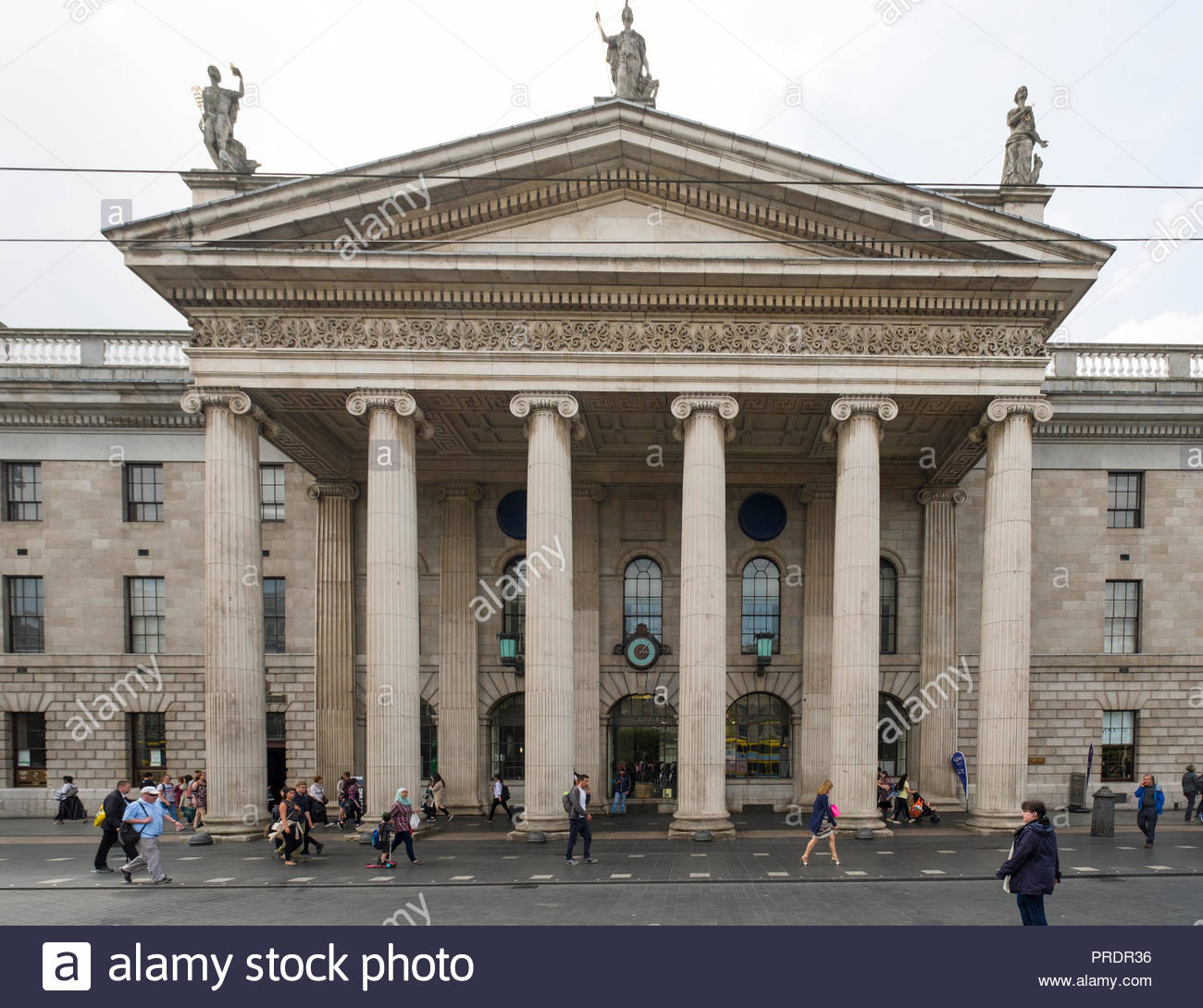 Ionic Columns Portico High Resolution Stock Photography and Images - Alamy