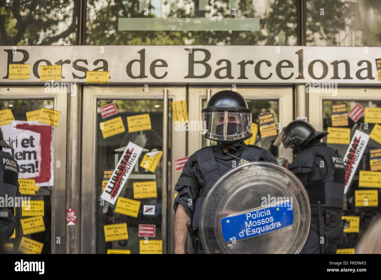 Riot gates hi-res stock photography and images - Alamy