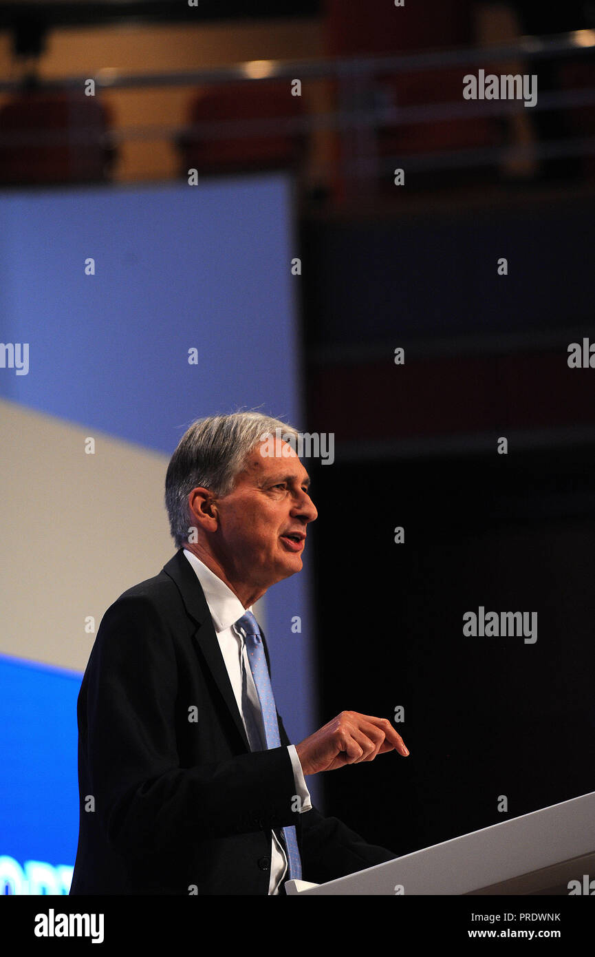 Philip hammond mp hi-res stock photography and images - Alamy