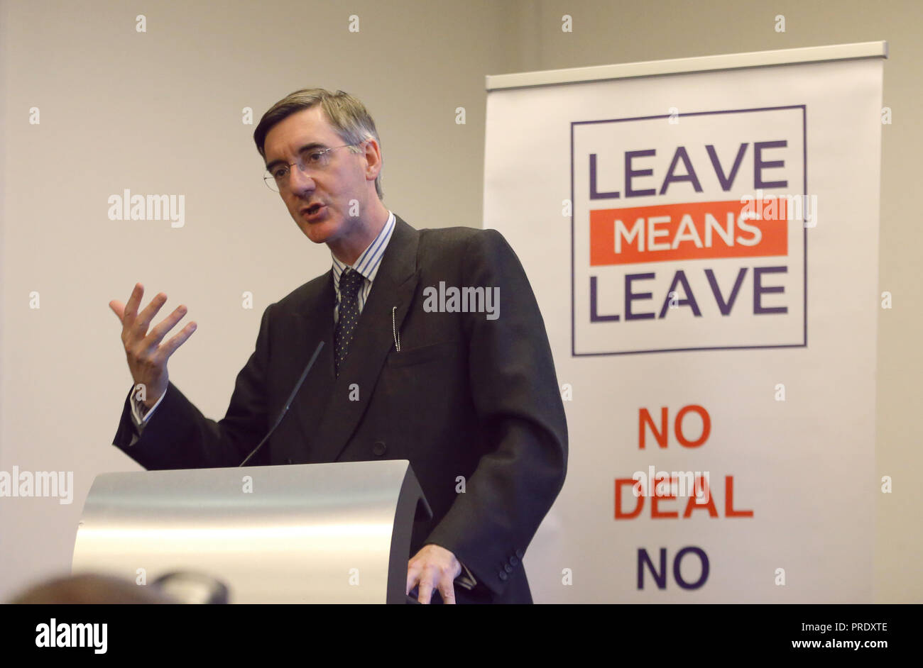 Conservative mp hi-res stock photography and images - Alamy