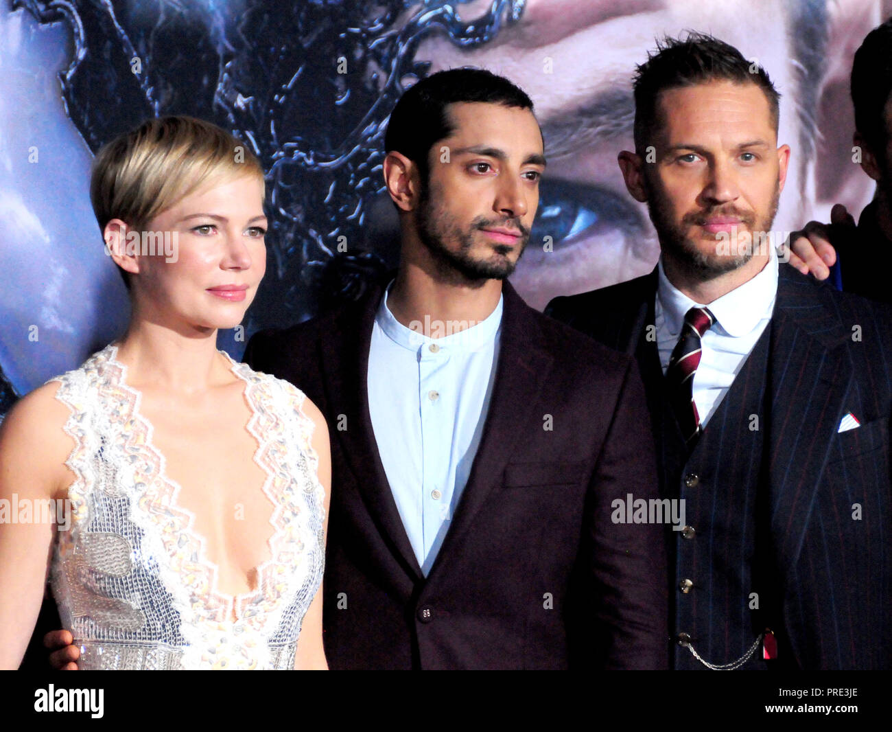 Westwood, USA. 01st Oct, 2018. WESTWOOD, CA - OCTOBER 01: (L-R) Actress Michelle Williams, actor ...