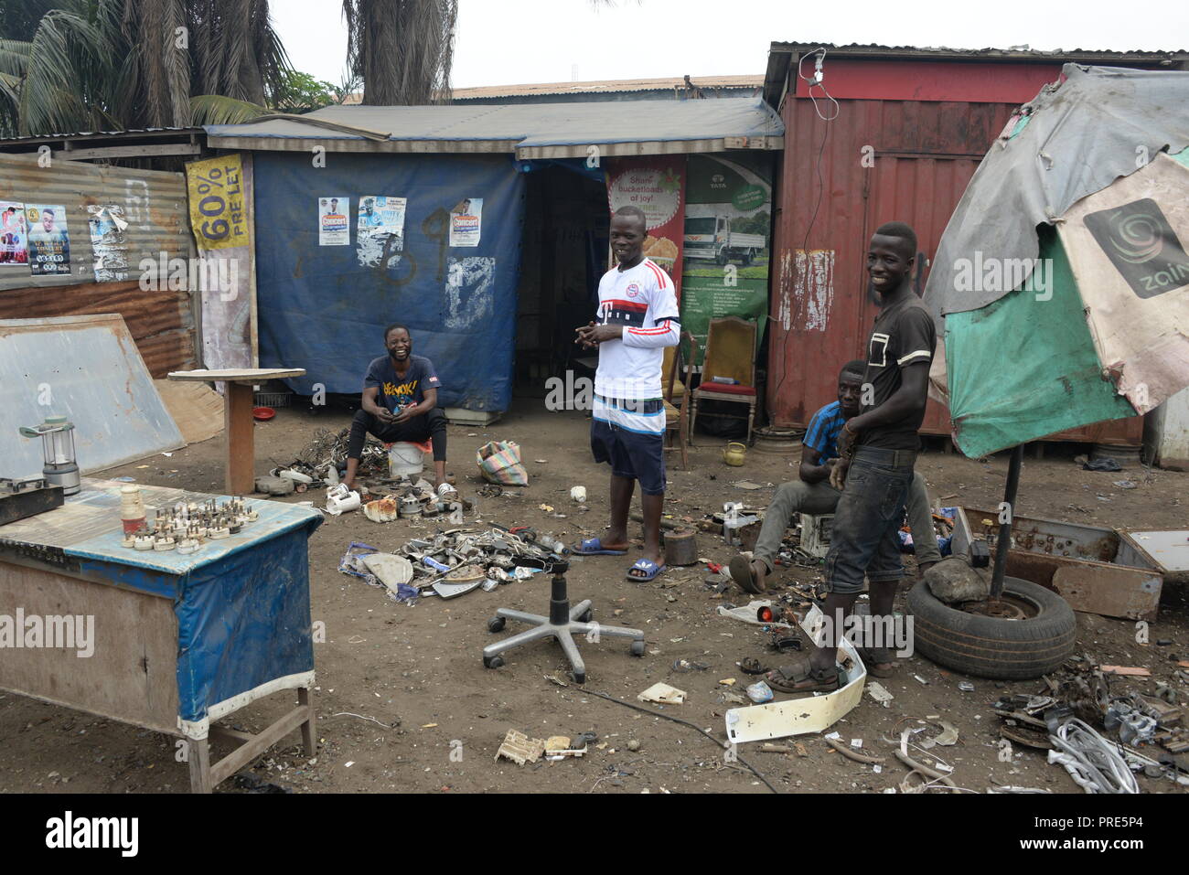 Accra, Ghana. 09th June, 2018. The recycler Lubman Idris (2nd from left ...