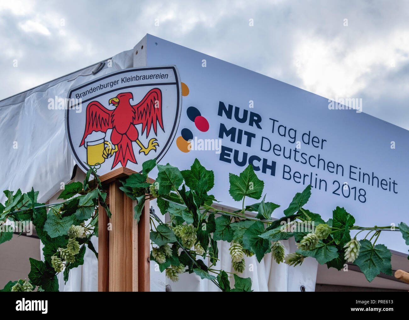 Nur mit euch hi-res stock photography and images - Alamy