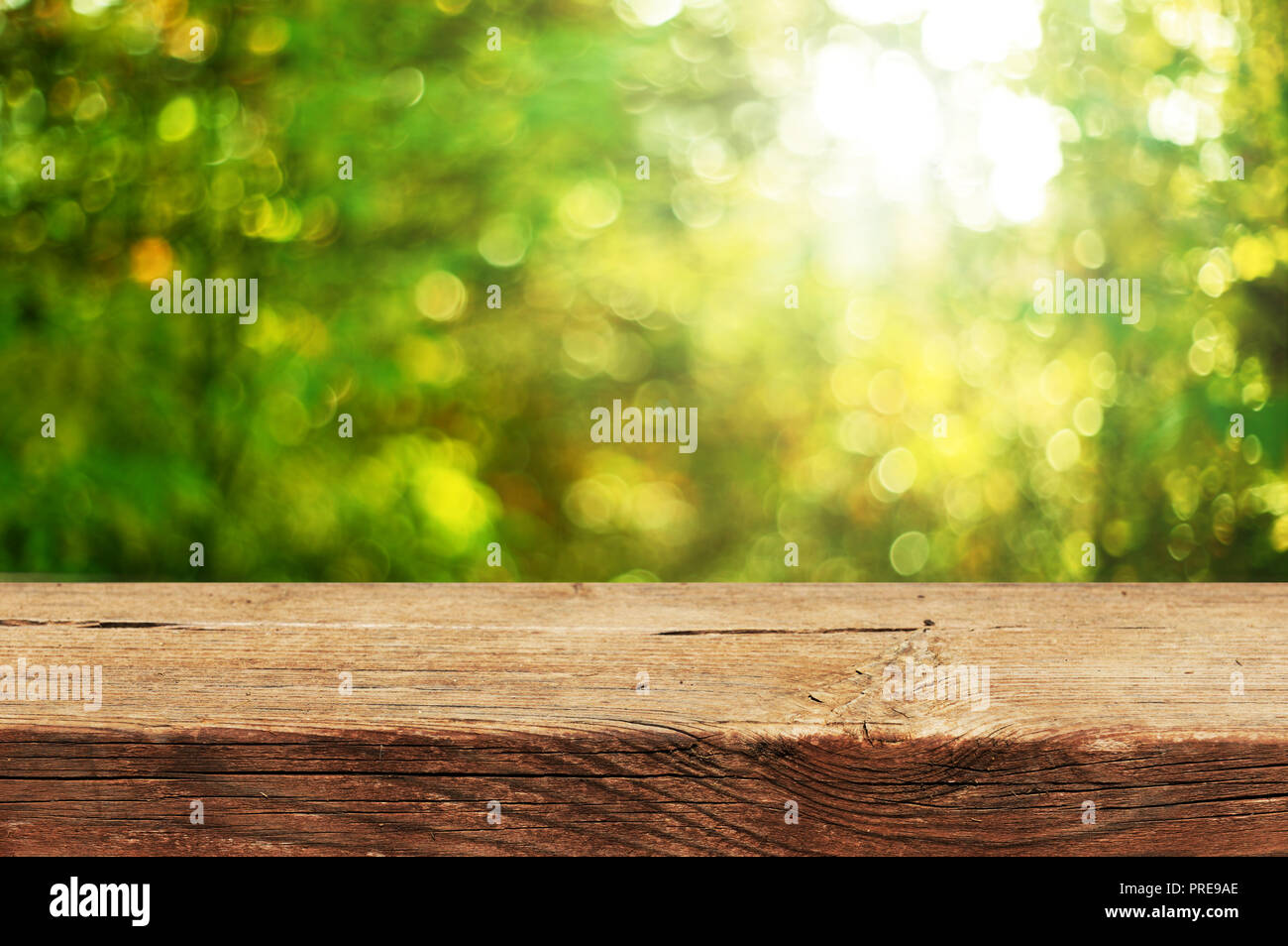 Empty table for display montages Stock Photo - Alamy