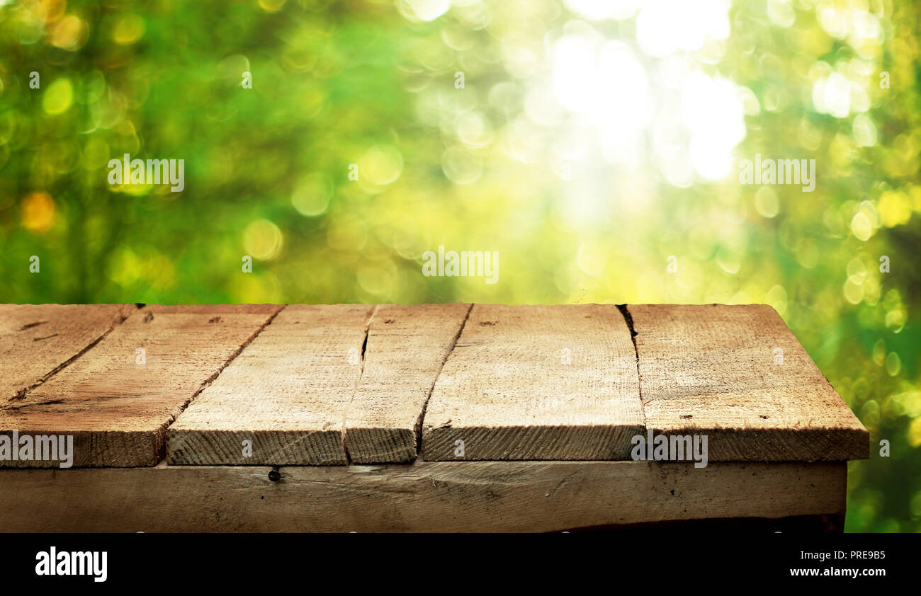 Empty wooden table background Stock Photo - Alamy