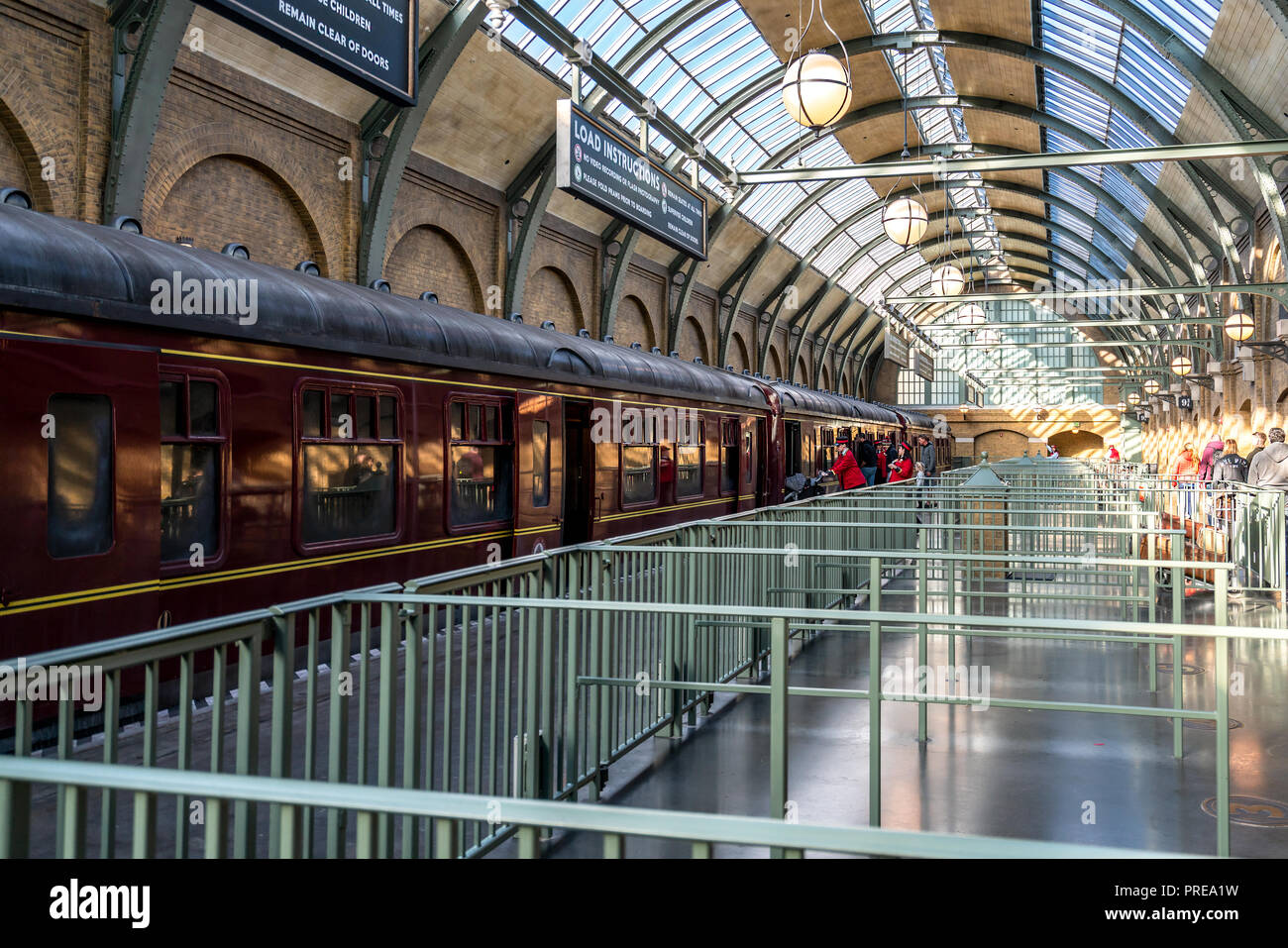 ORLANDO, FLORIDA, USA - DECEMBER, 2017: The Wizarding World of Harry Potter - The Hogwarts ...
