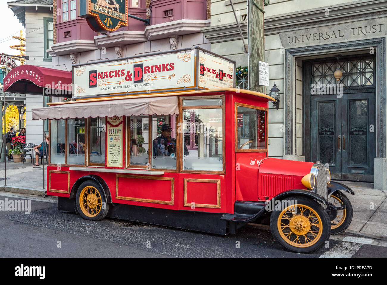 Old car universal studios hi-res stock photography and images - Alamy