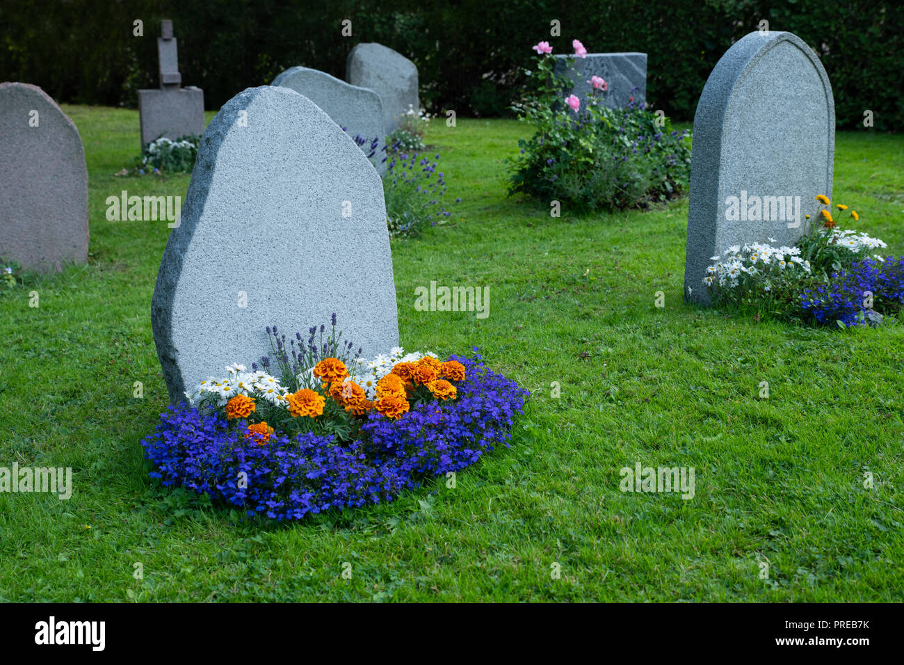 Private cemetery hi-res stock photography and images - Alamy