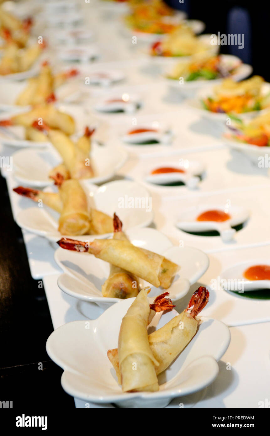 Shrimp roll hi-res stock photography and images - Alamy