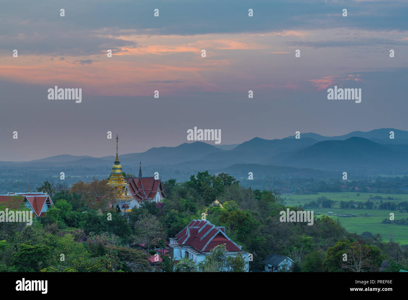 Doi saket hi-res stock photography and images - Alamy