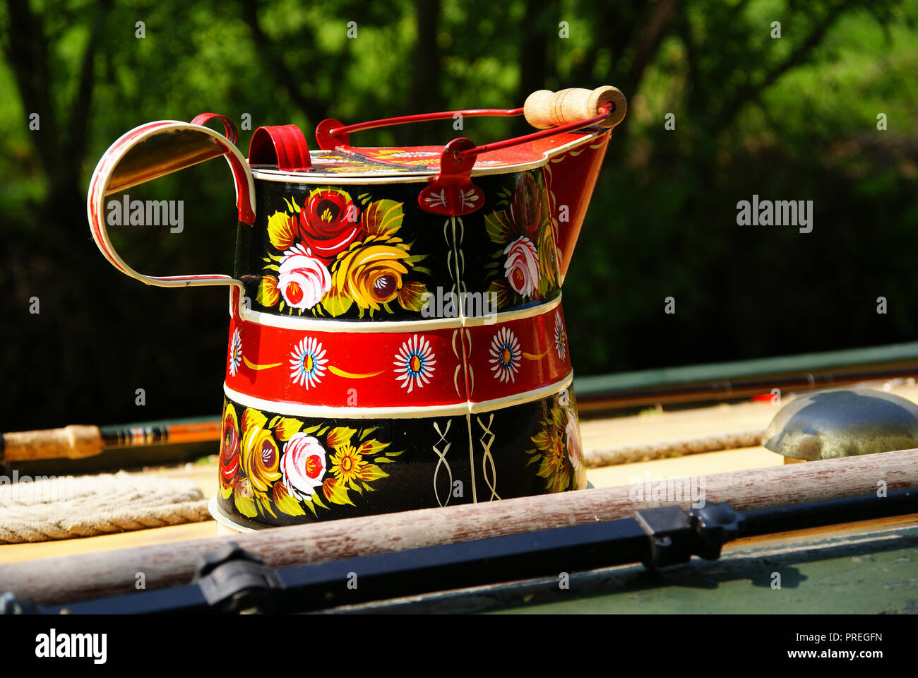 Hand painted canal ware hi-res stock photography and images - Alamy