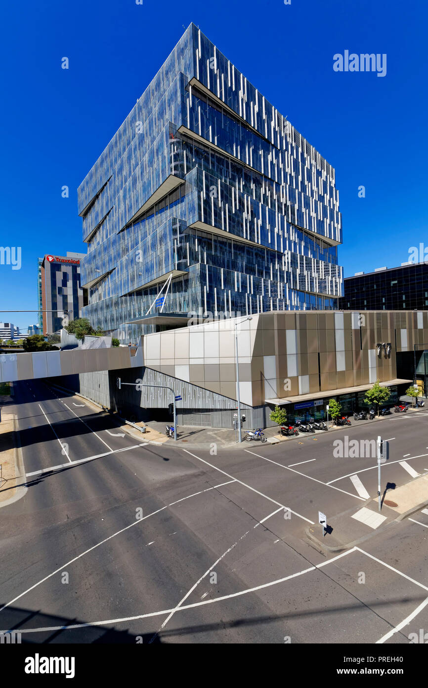 Modern building victoria street hi-res stock photography and images - Alamy