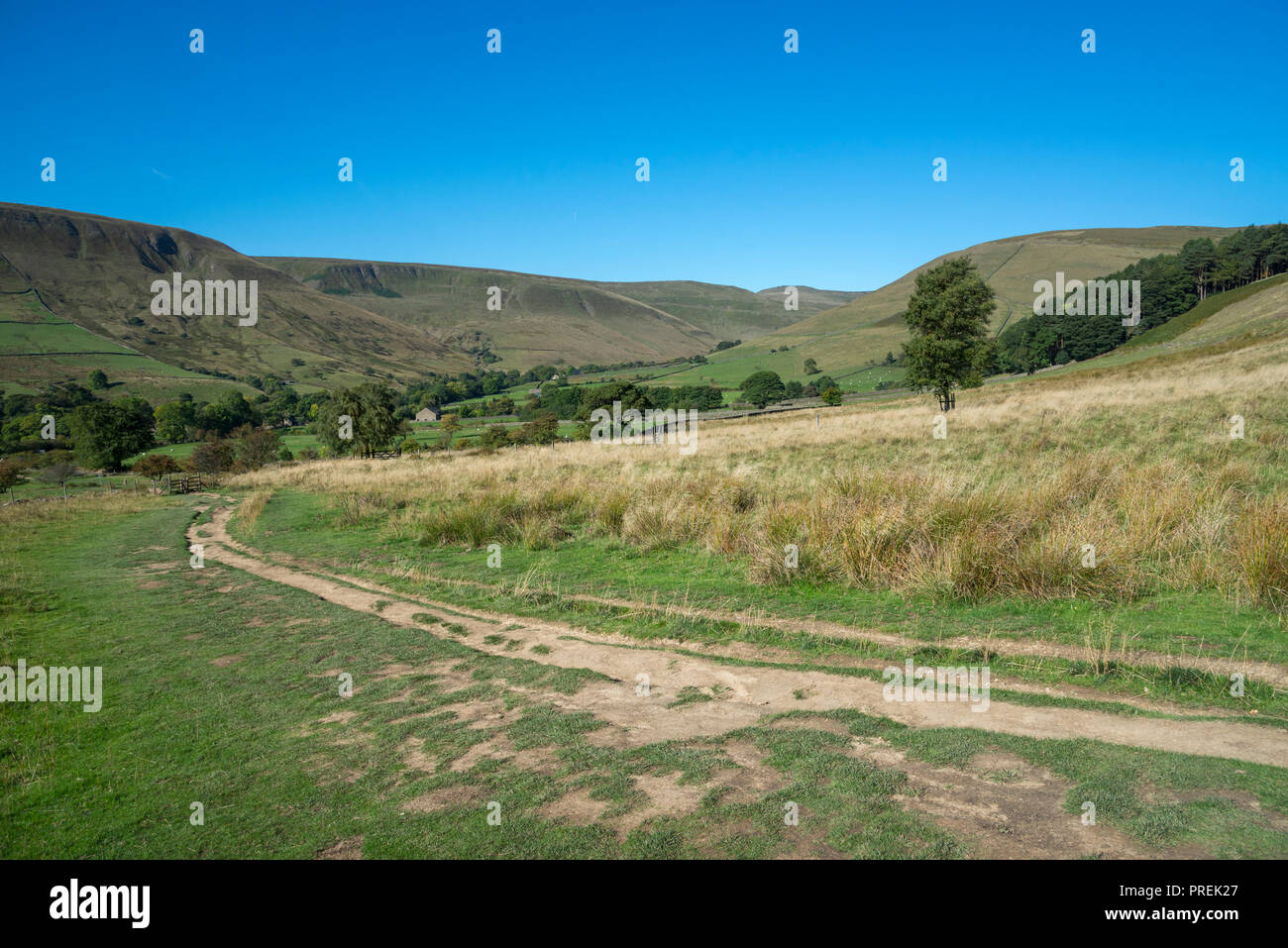 The Pennine Way between Edale and Barber Booth in the Peak District ...