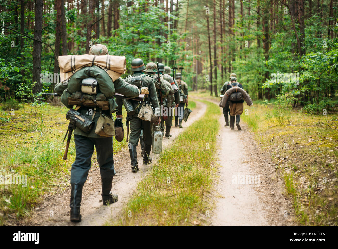 Marching german soldier ww2 hi-res stock photography and images - Alamy