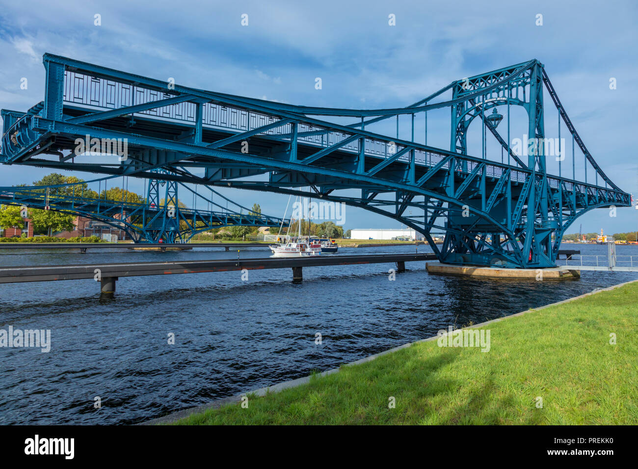 Kaiser wilhelm bridge wilhelmshaven hi-res stock photography and images ...