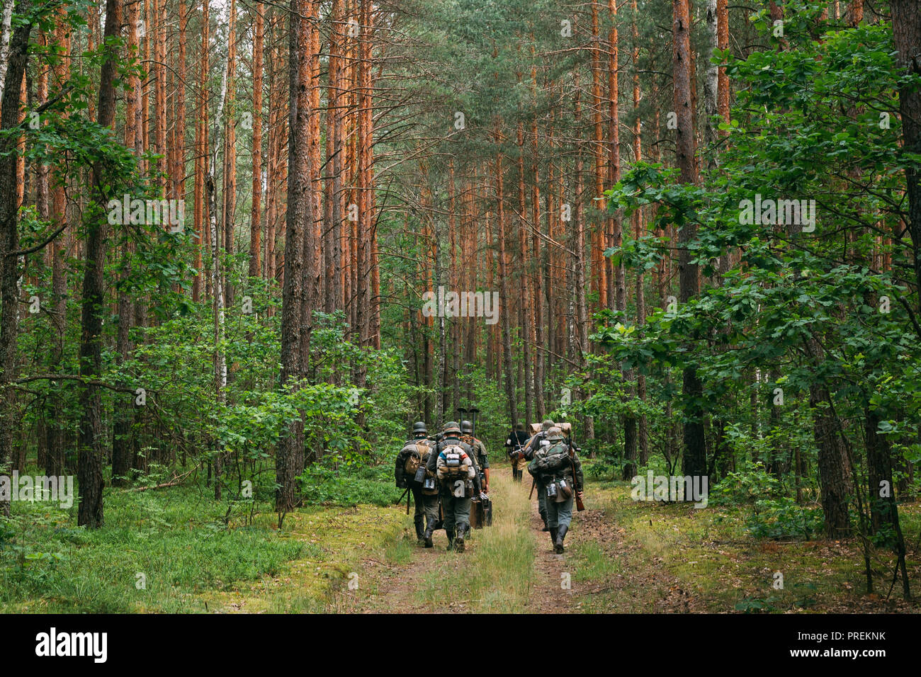 Marching german soldier ww2 hi-res stock photography and images - Alamy