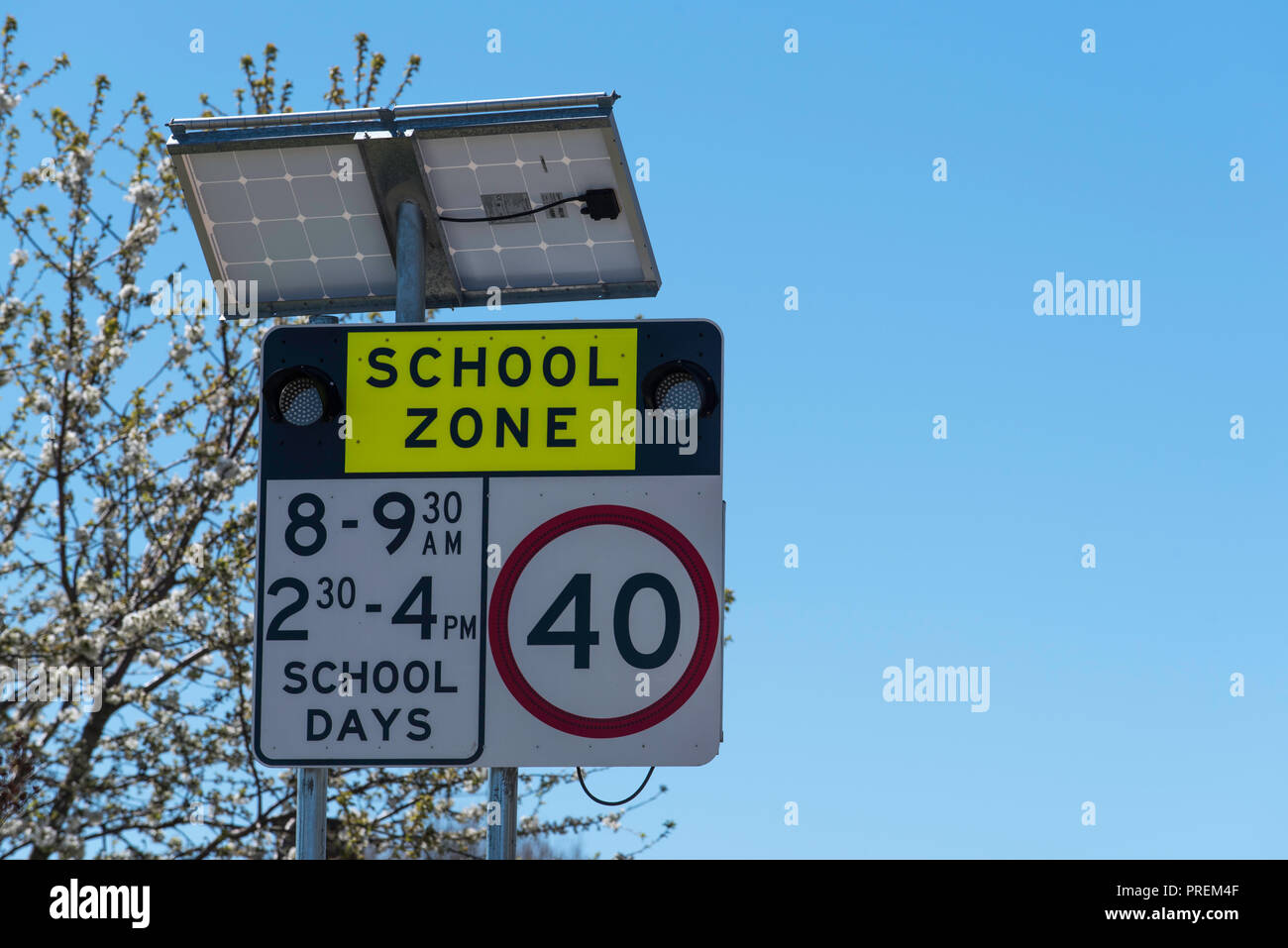 Solar Powered School Zone Signs Solar School Zone Flashing Beacons