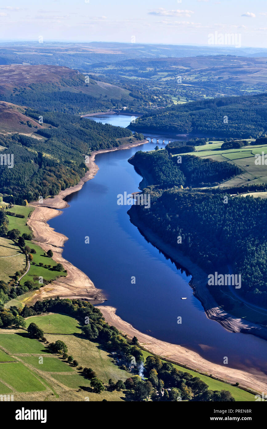 Ladybower reservoir hi-res stock photography and images - Alamy