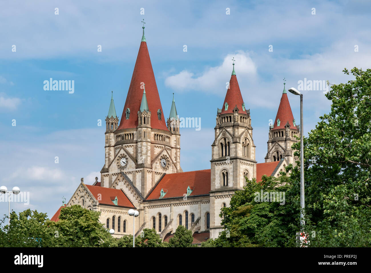 Architectural intrique everywhere in Budapest, Hungary Stock Photo - Alamy