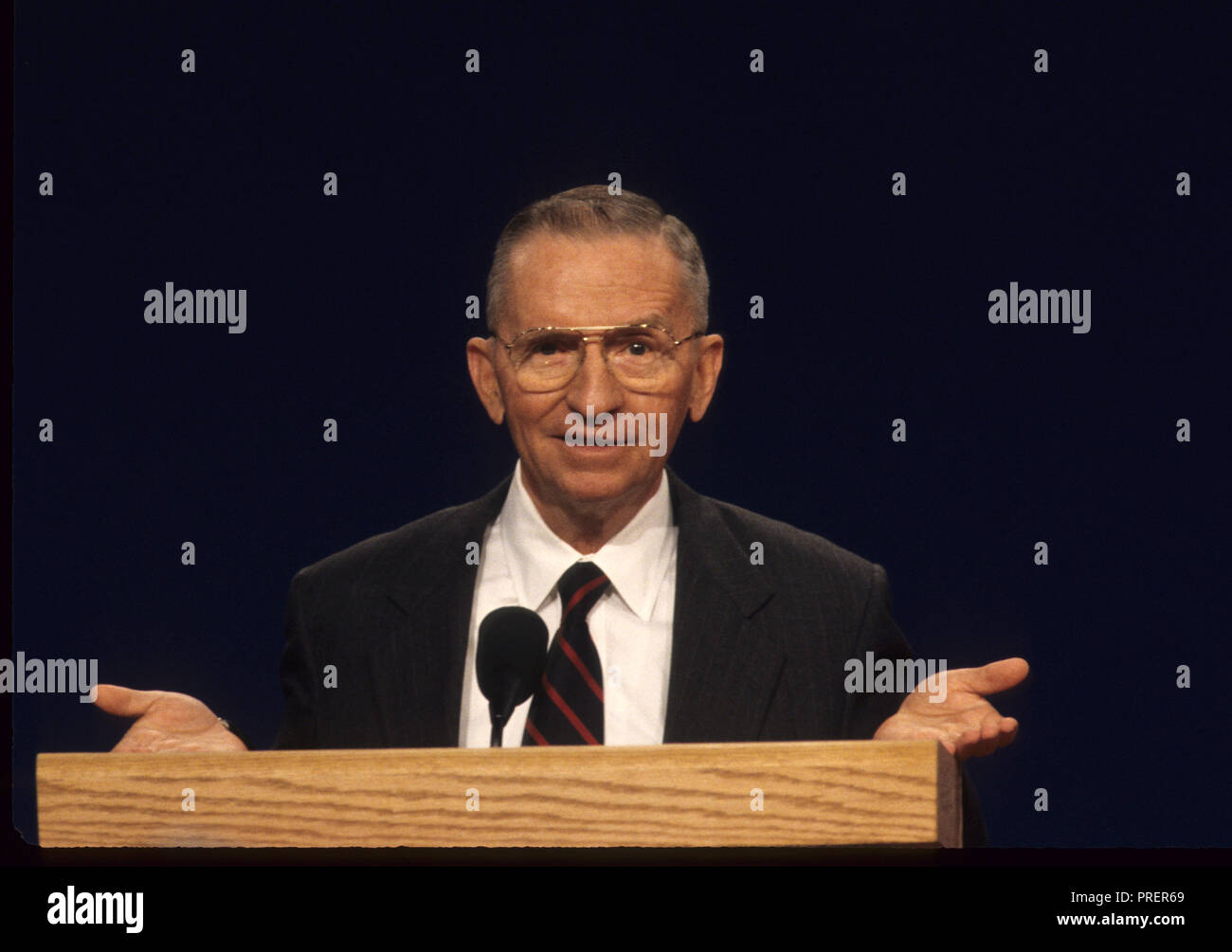 Ross perot 1992 hi-res stock photography and images - Alamy