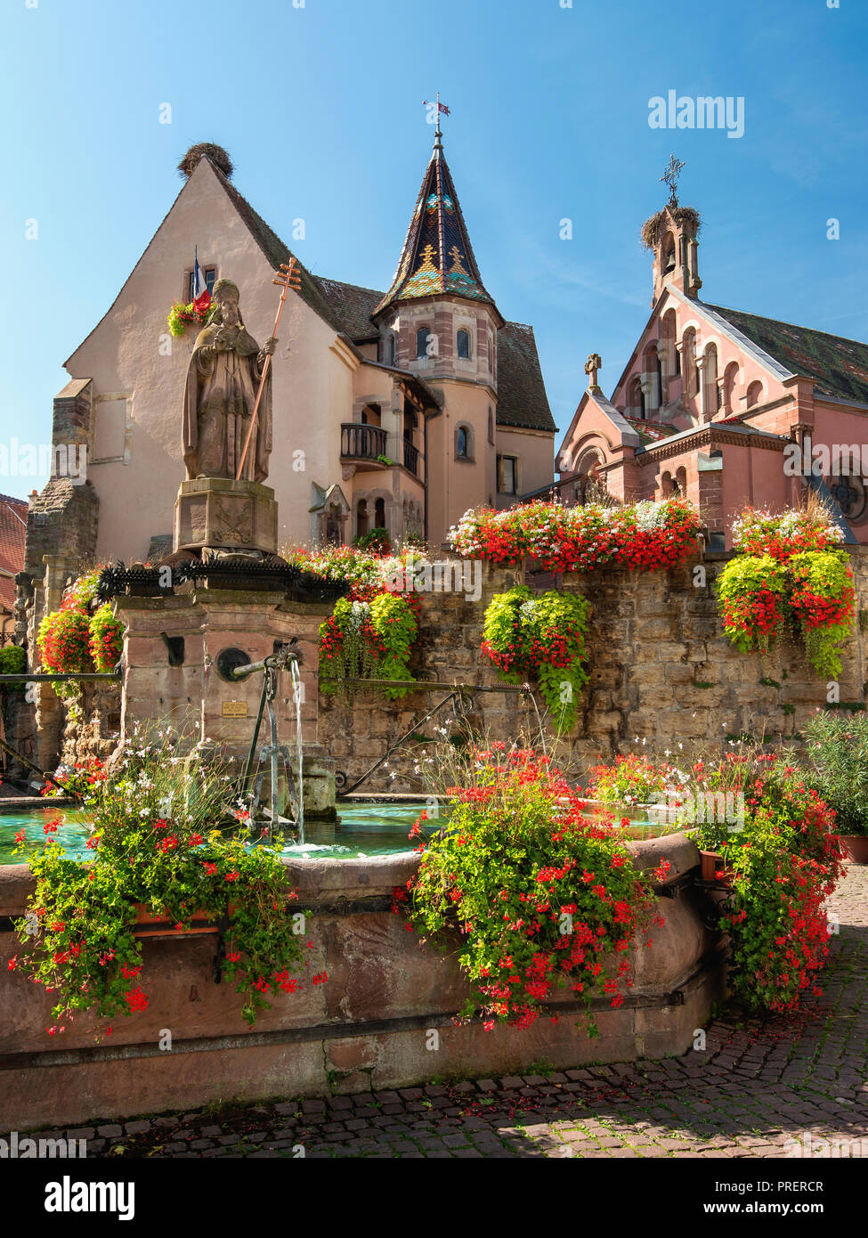 Castle, church and fountain named Saint Leon on the central square of ...