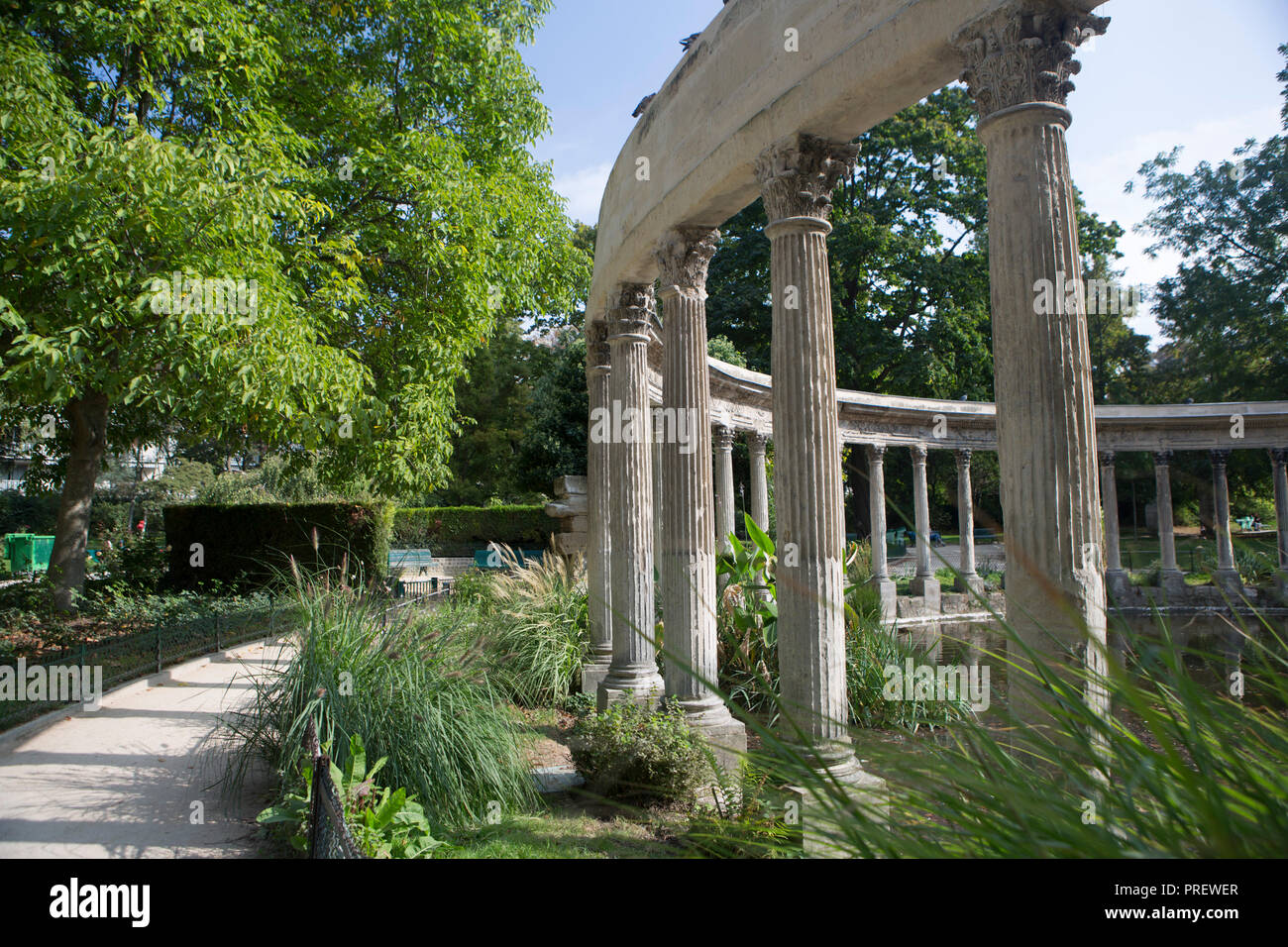 park with columns Stock Photo - Alamy