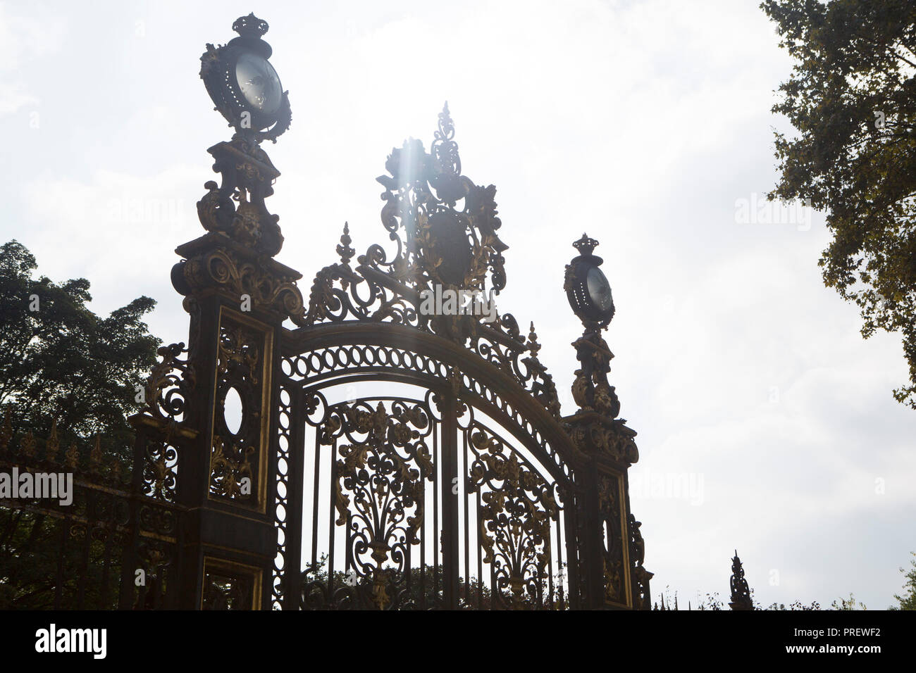 gate park Paris Stock Photo - Alamy