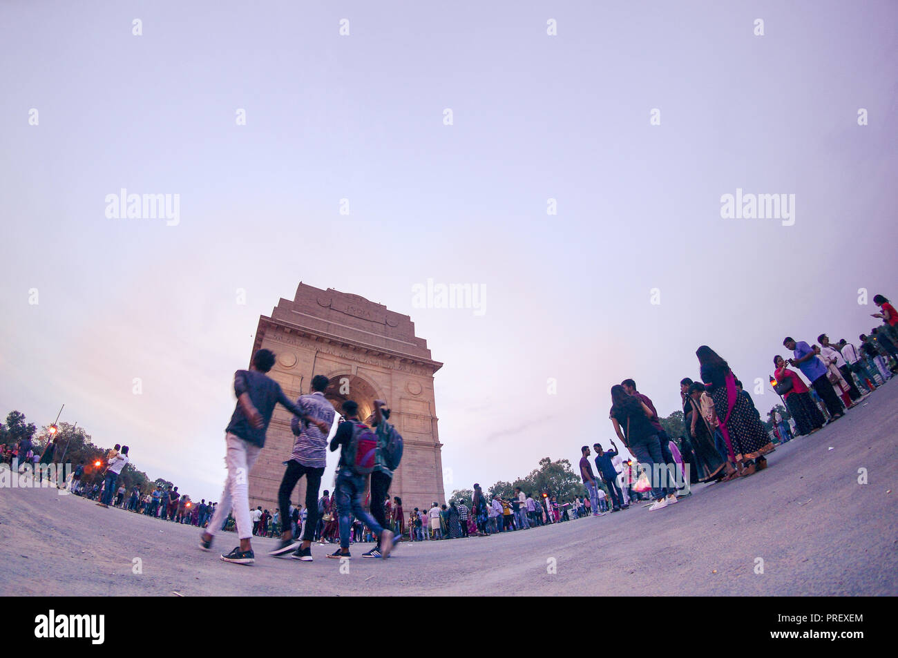 Crowd people monument india gate new delhi hi-res stock photography and ...
