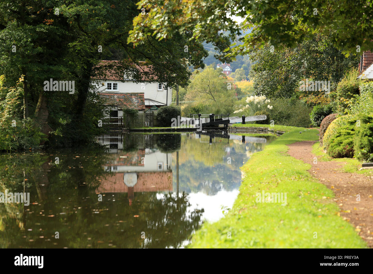 Hyde lock on the Staffordshire and Worcestershire canal near Kinver ...