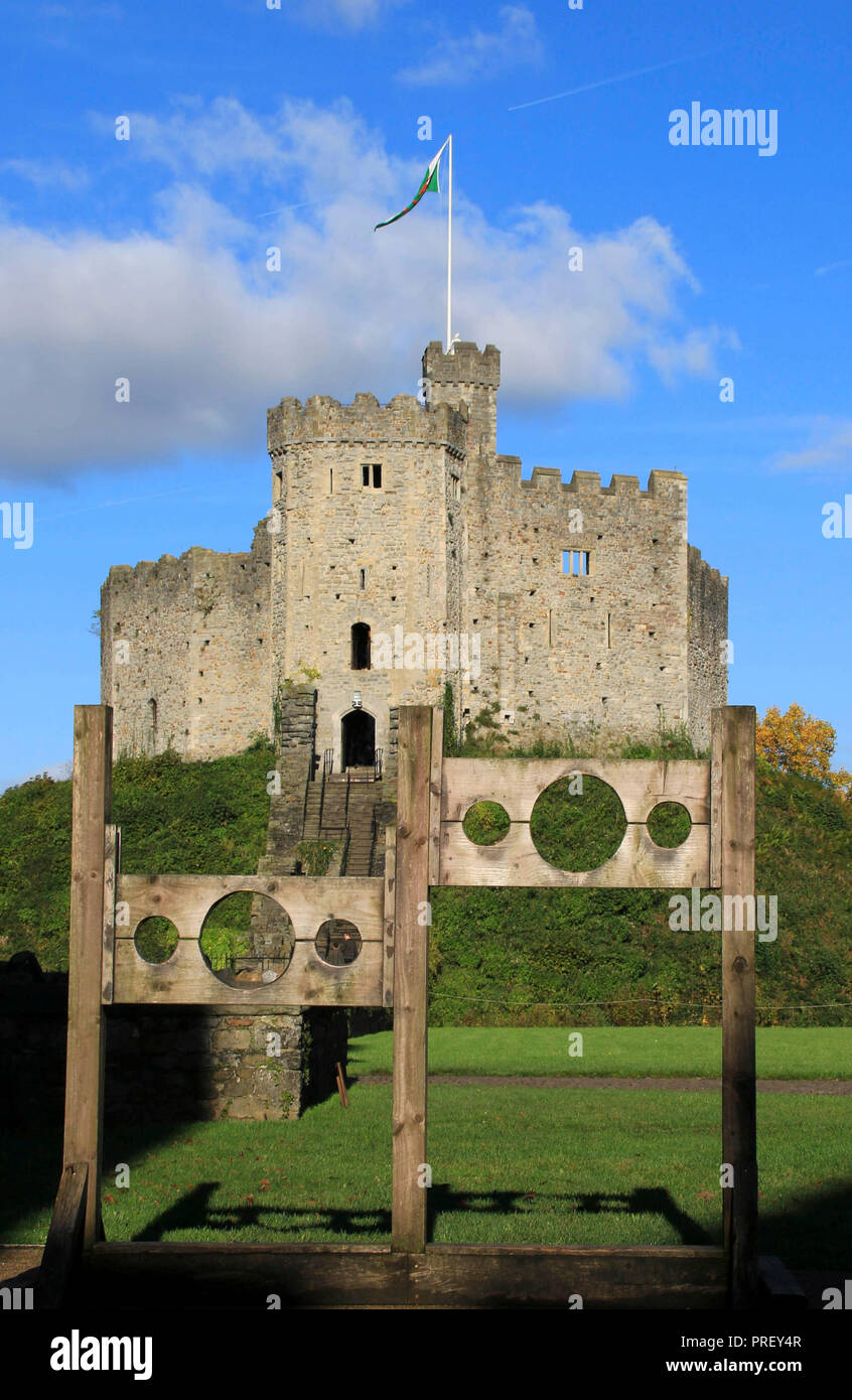 Helen tower in autumn hi-res stock photography and images - Alamy
