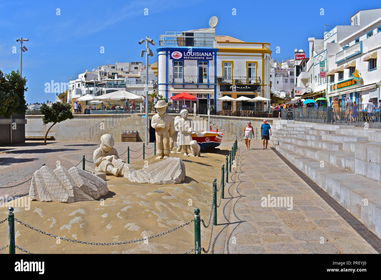 Albufeira promenade hi-res stock photography and images - Alamy