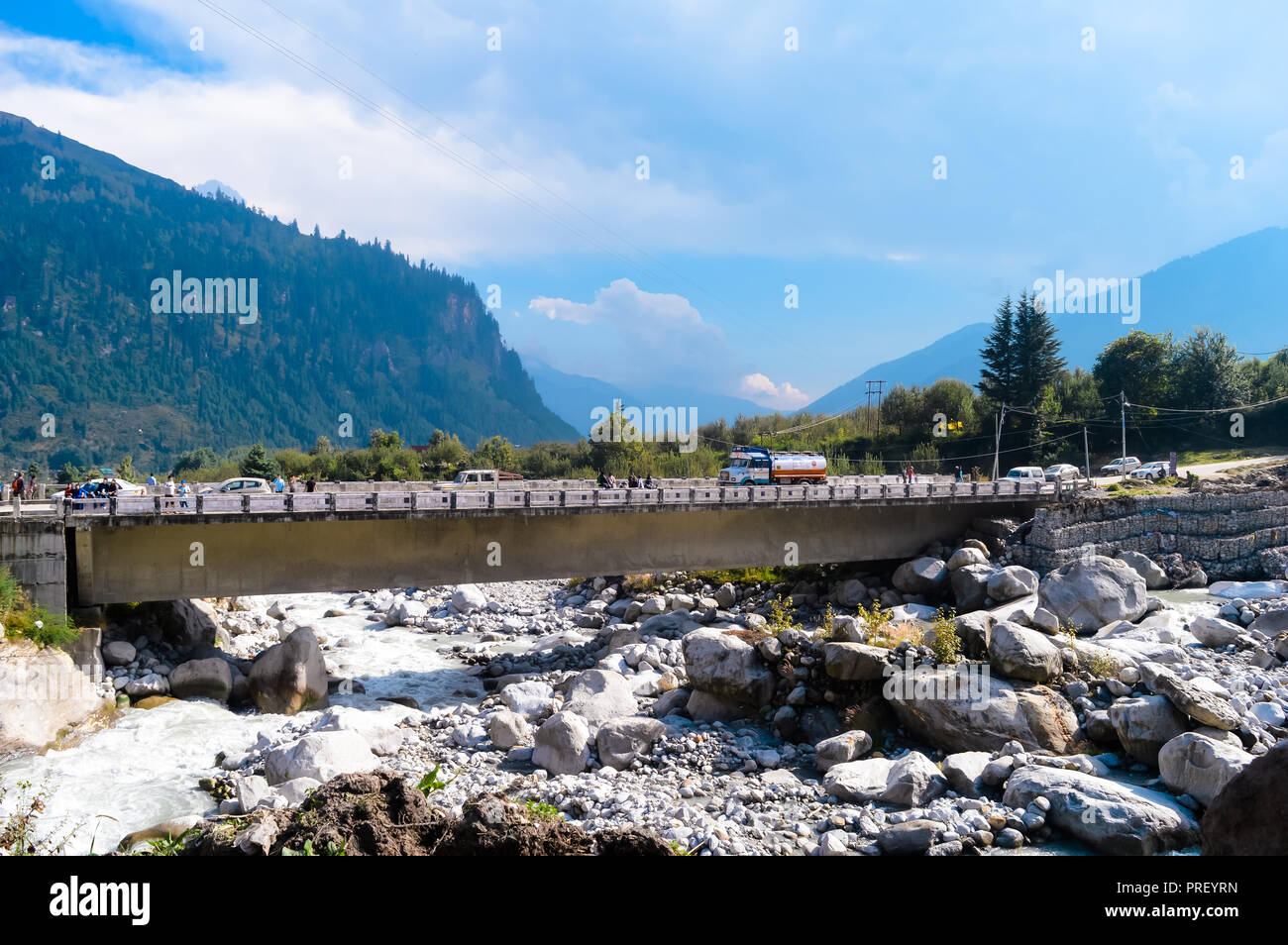 Kullu india hi-res stock photography and images - Alamy