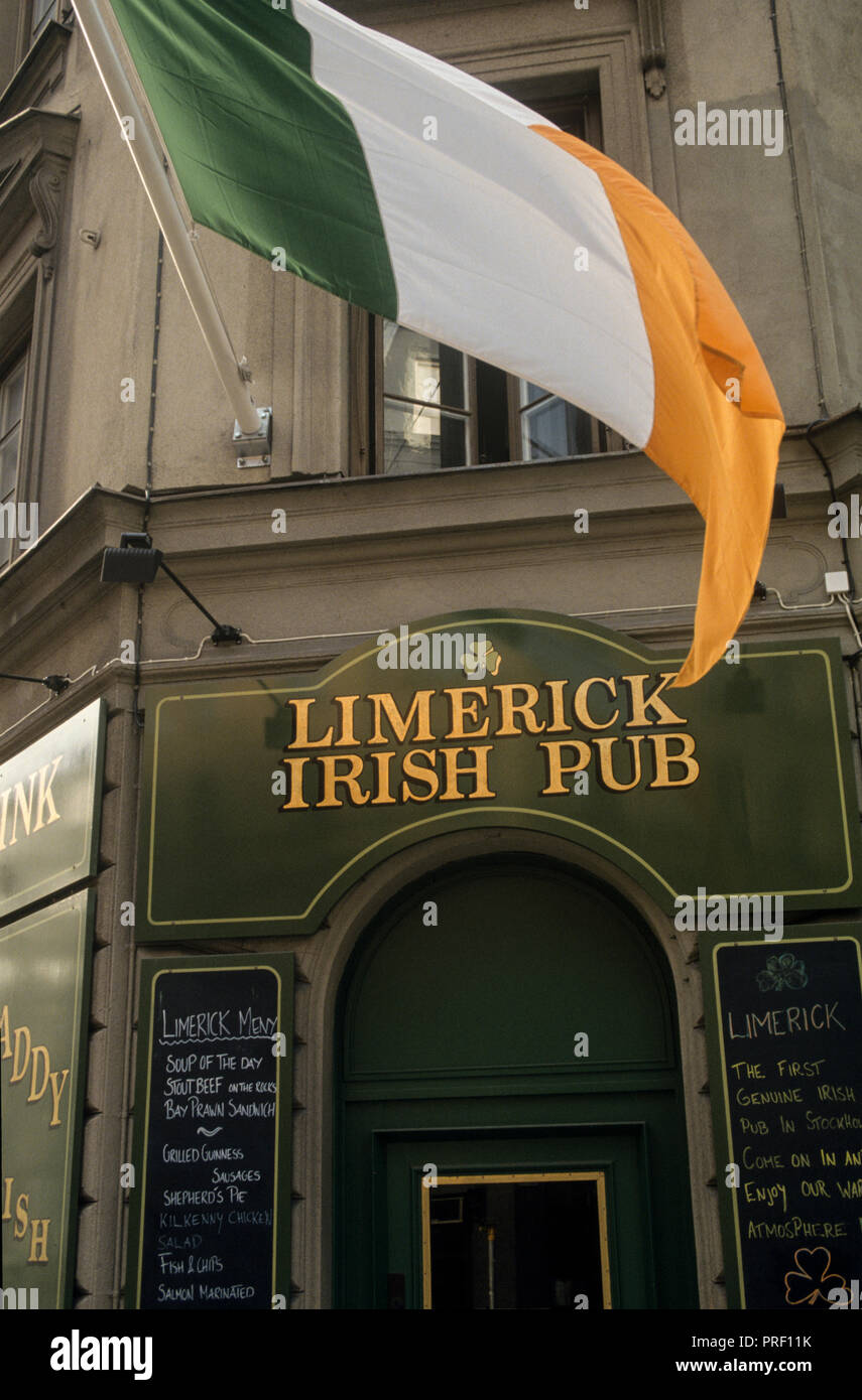 Irish flag hi-res stock photography and images - Alamy