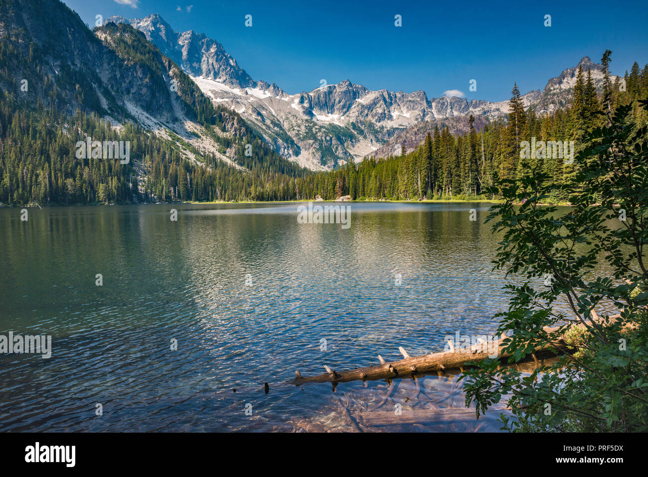 Stuart Lake, Mount Stuart massif at left, Jack Ridge at right, Stuart ...