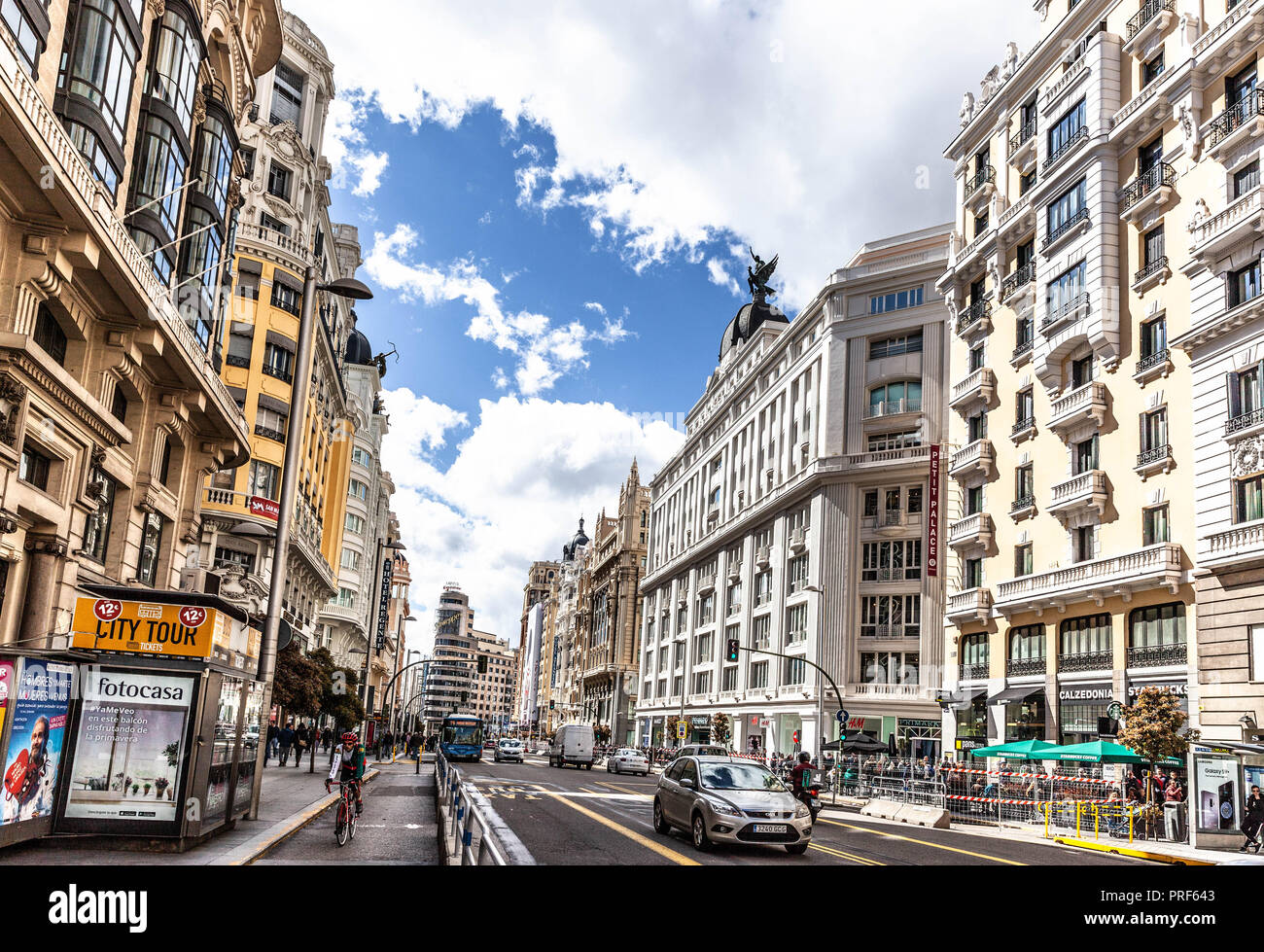 Gran vía madrid hi-res stock photography and images - Alamy