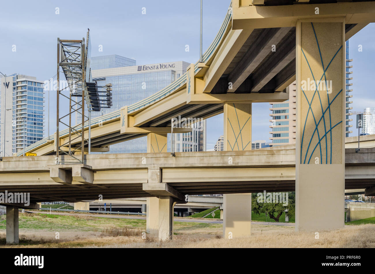 Flyover interchange hi-res stock photography and images - Alamy