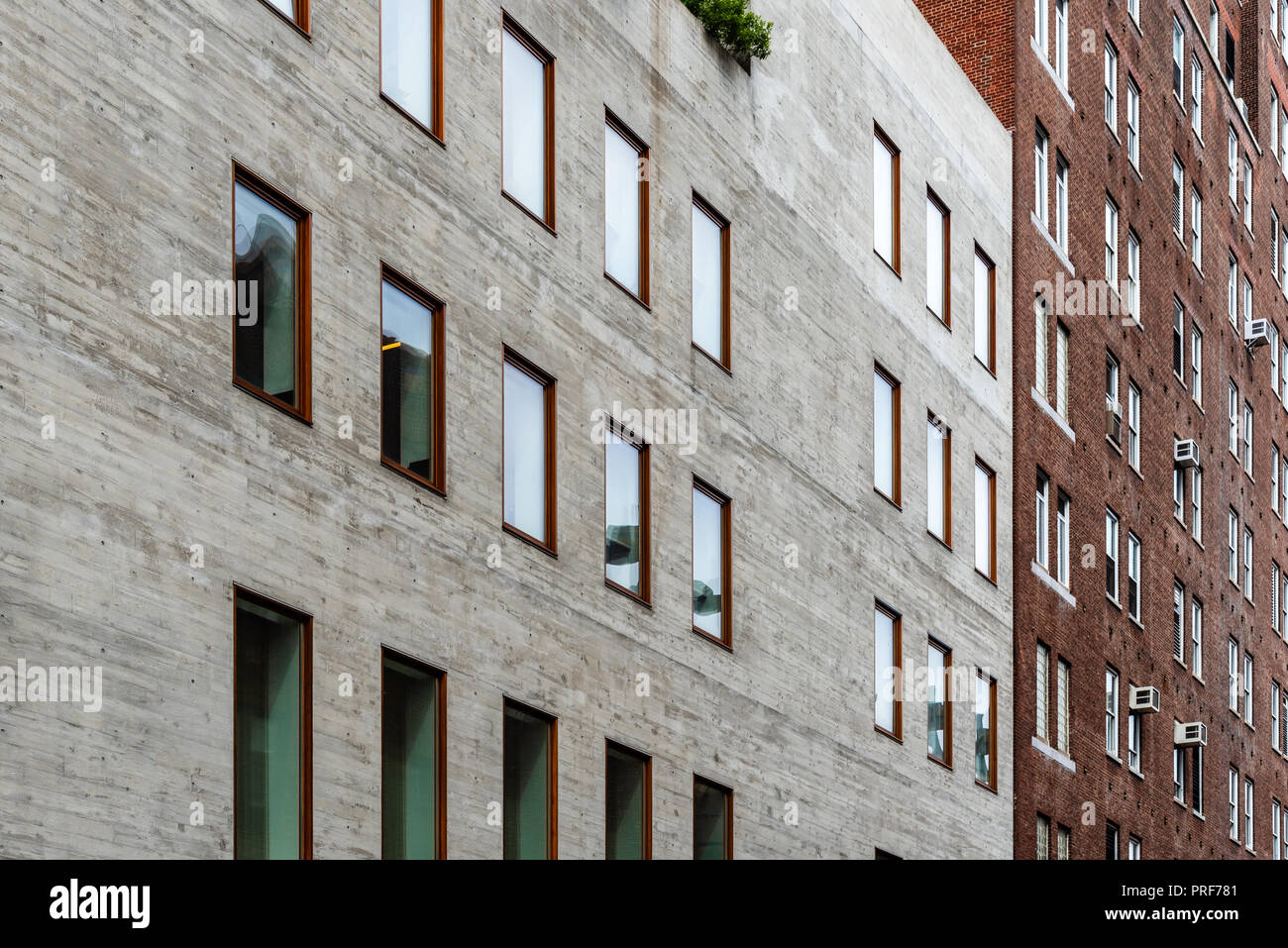 Window pattern in facade of residential buildings in New York City ...