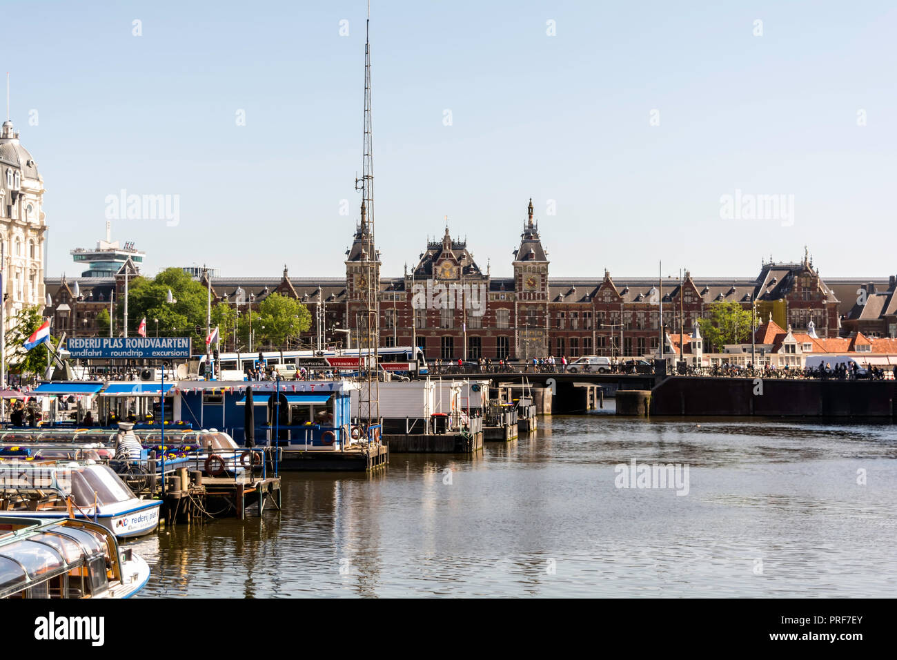 View to the Gothic, Renaissance Revival facade of Amsterdam Central ...