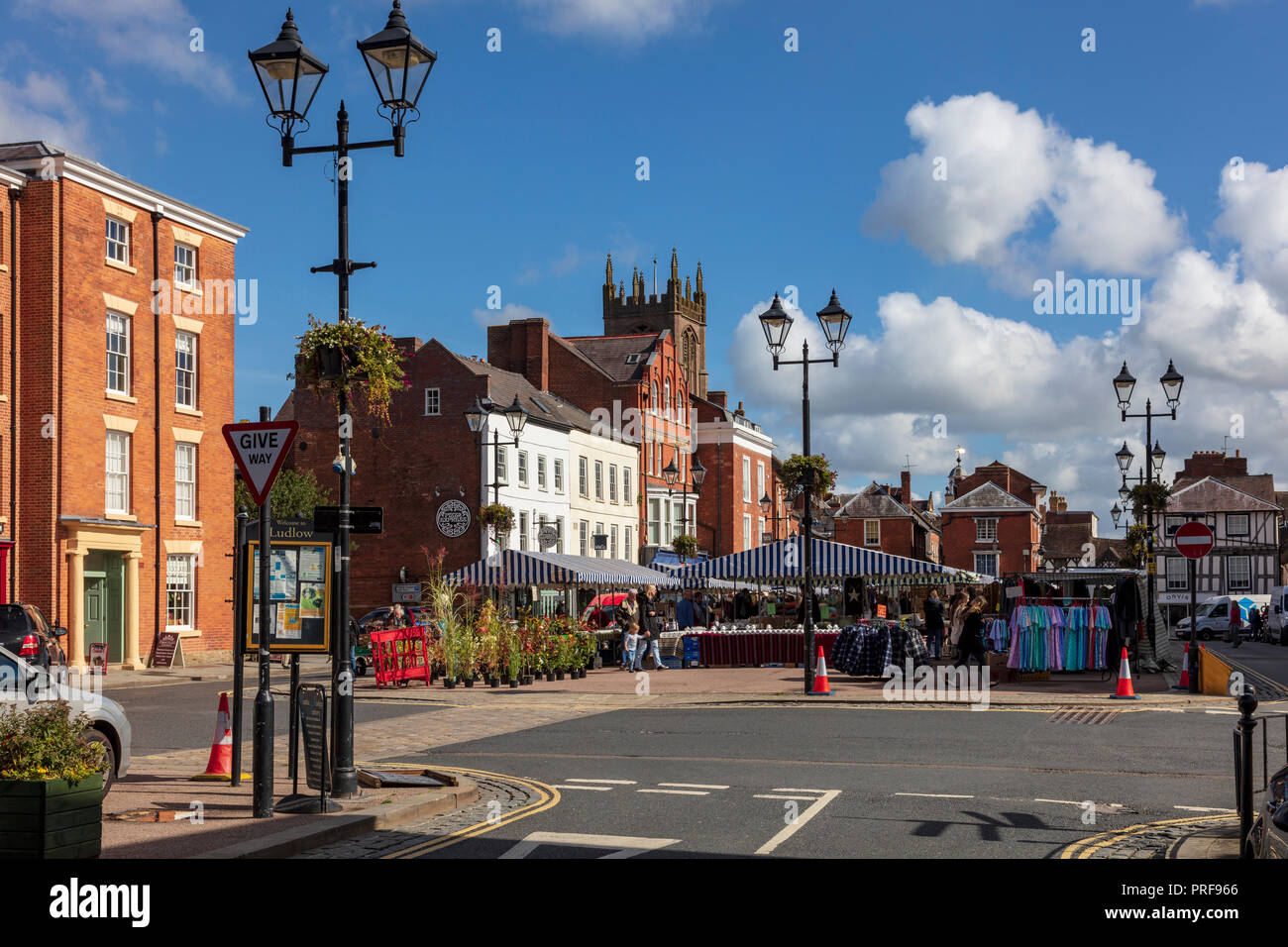 Ludlow market square hi-res stock photography and images - Alamy