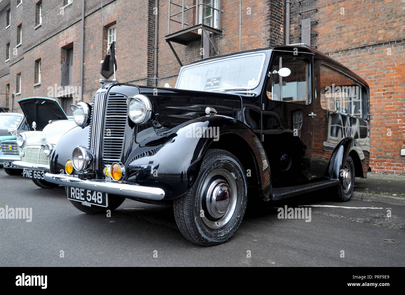 1956 Austin hearse, classic British car Stock Photo - Alamy