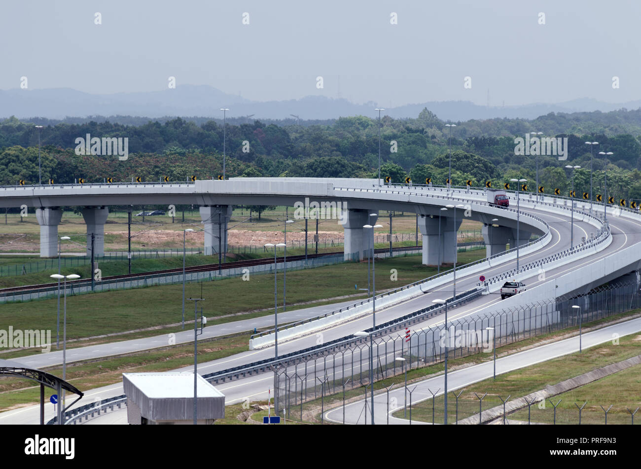 Highway expressway flyover bridge overpass hi-res stock photography and ...