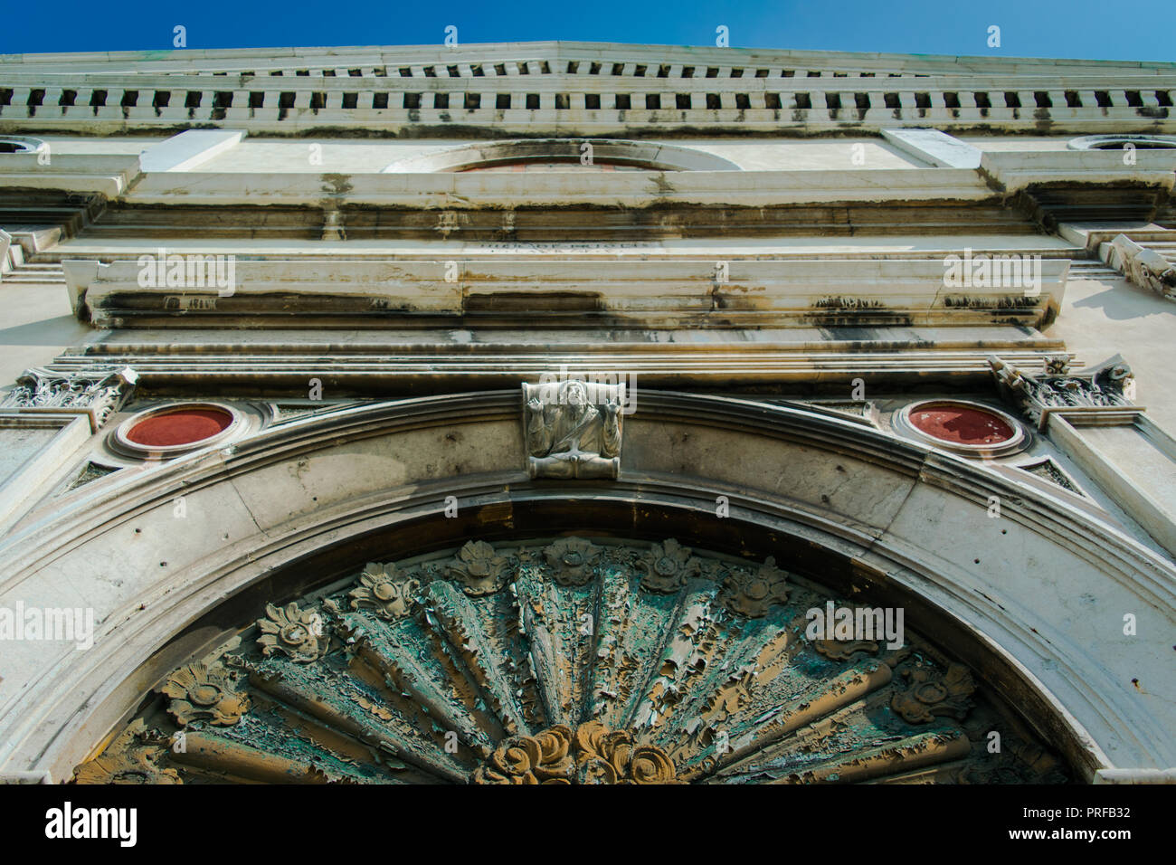 Copper gate hi-res stock photography and images - Alamy