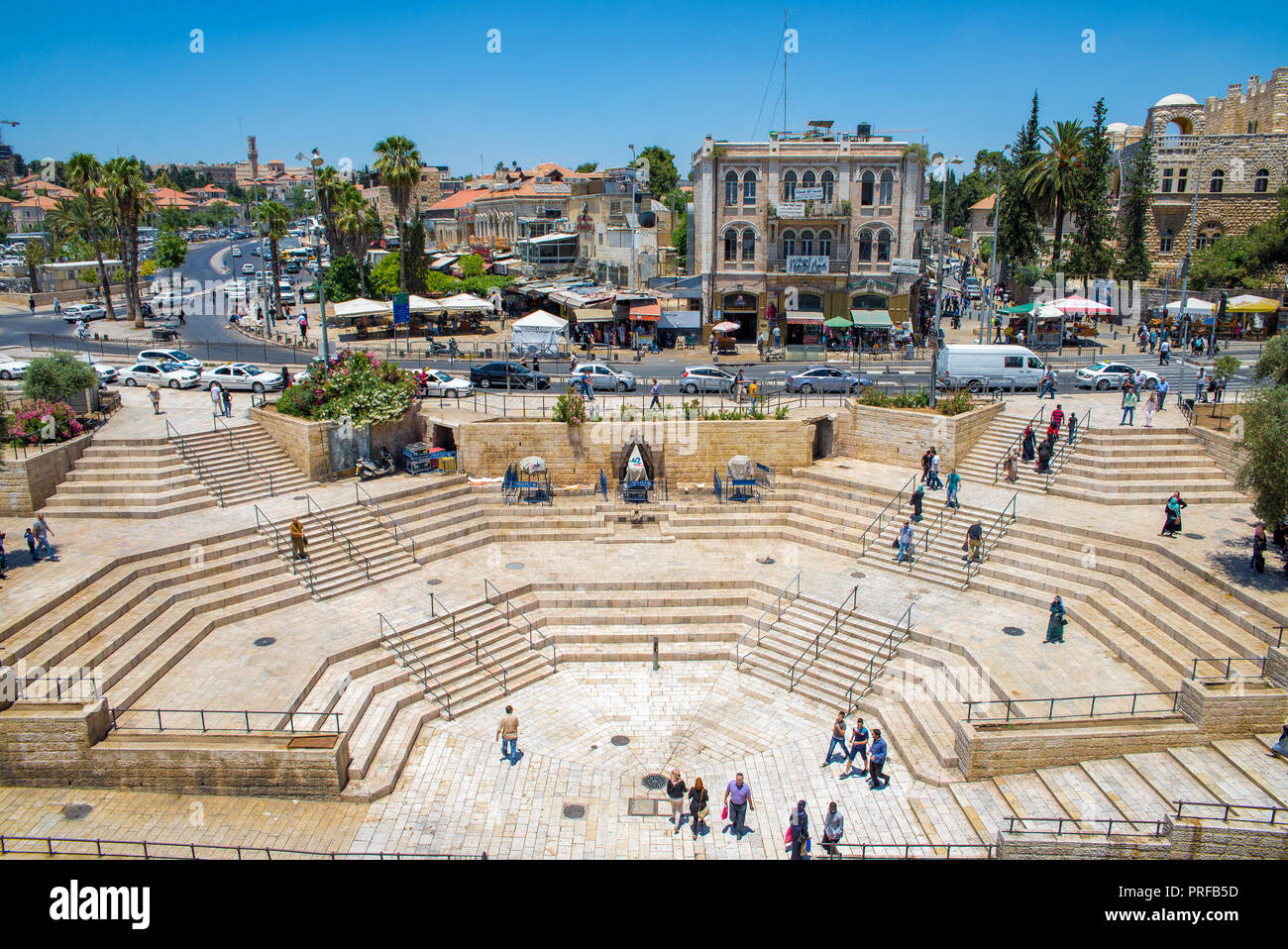 Old fortress citadel in damascus hi-res stock photography and images ...