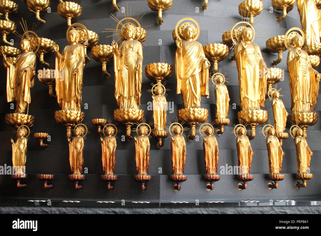 A temple (Sanzenbutsudo) in Osaka (Japan Stock Photo - Alamy