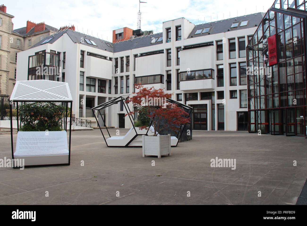 Square and modern buildings in Nantes (France Stock Photo - Alamy