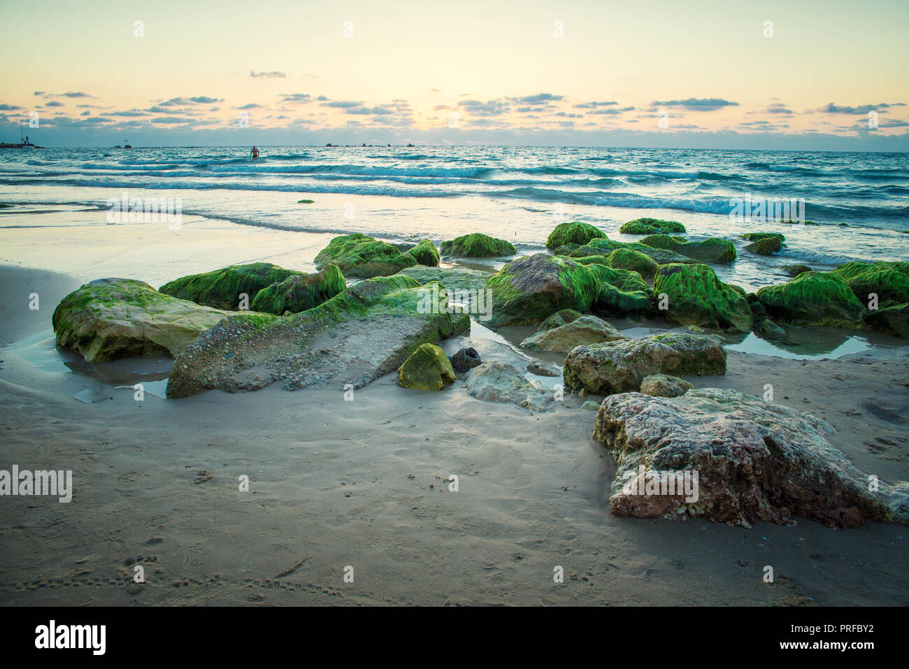 Sea sunset wallpaper hi-res stock photography and images - Alamy