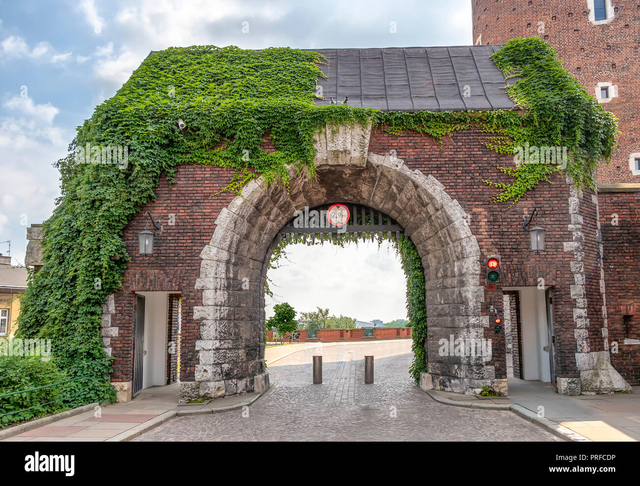 Wawel castle main gate hi-res stock photography and images - Alamy