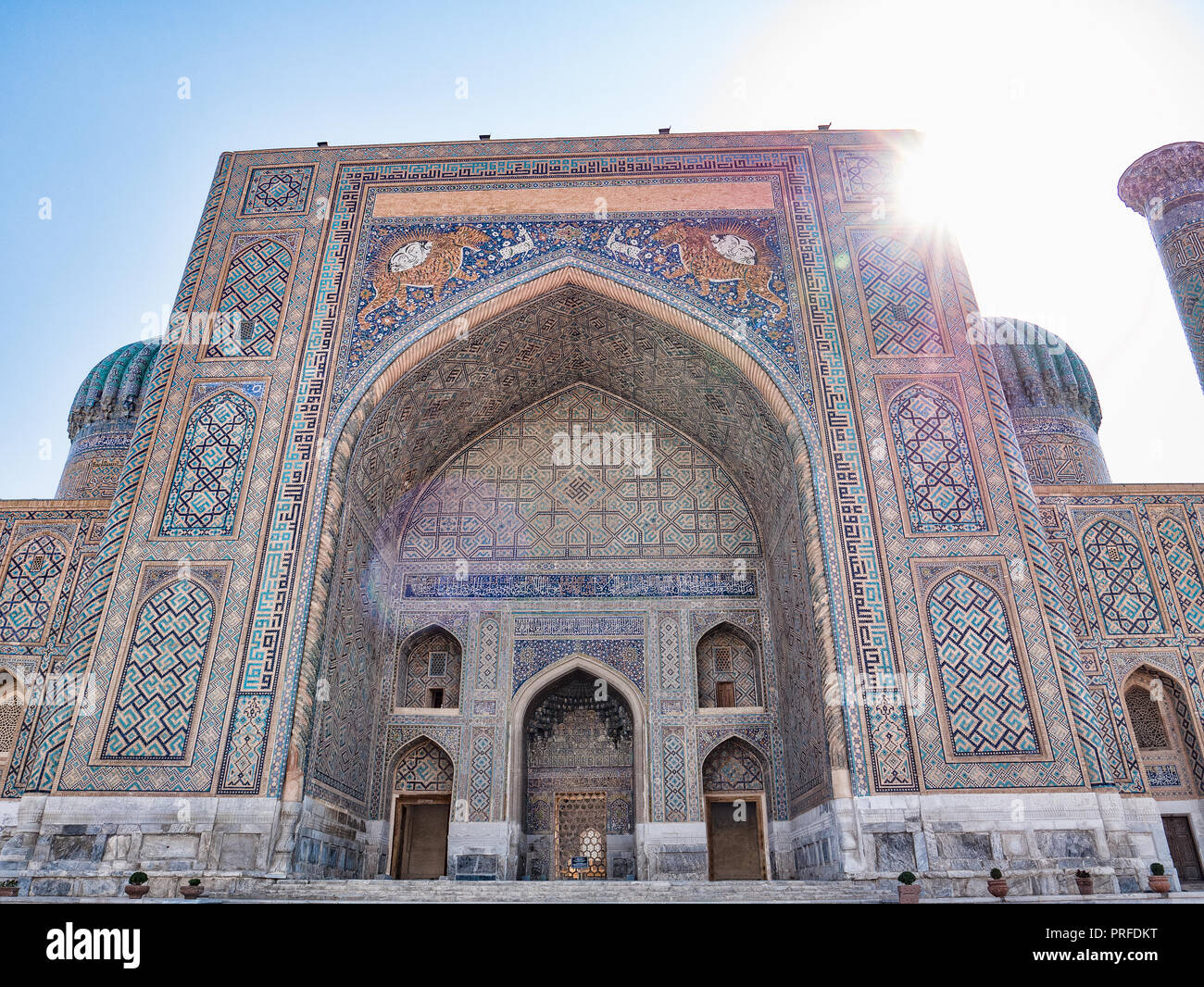 Famous landmark of uzbekistan samarkand hi-res stock photography and ...