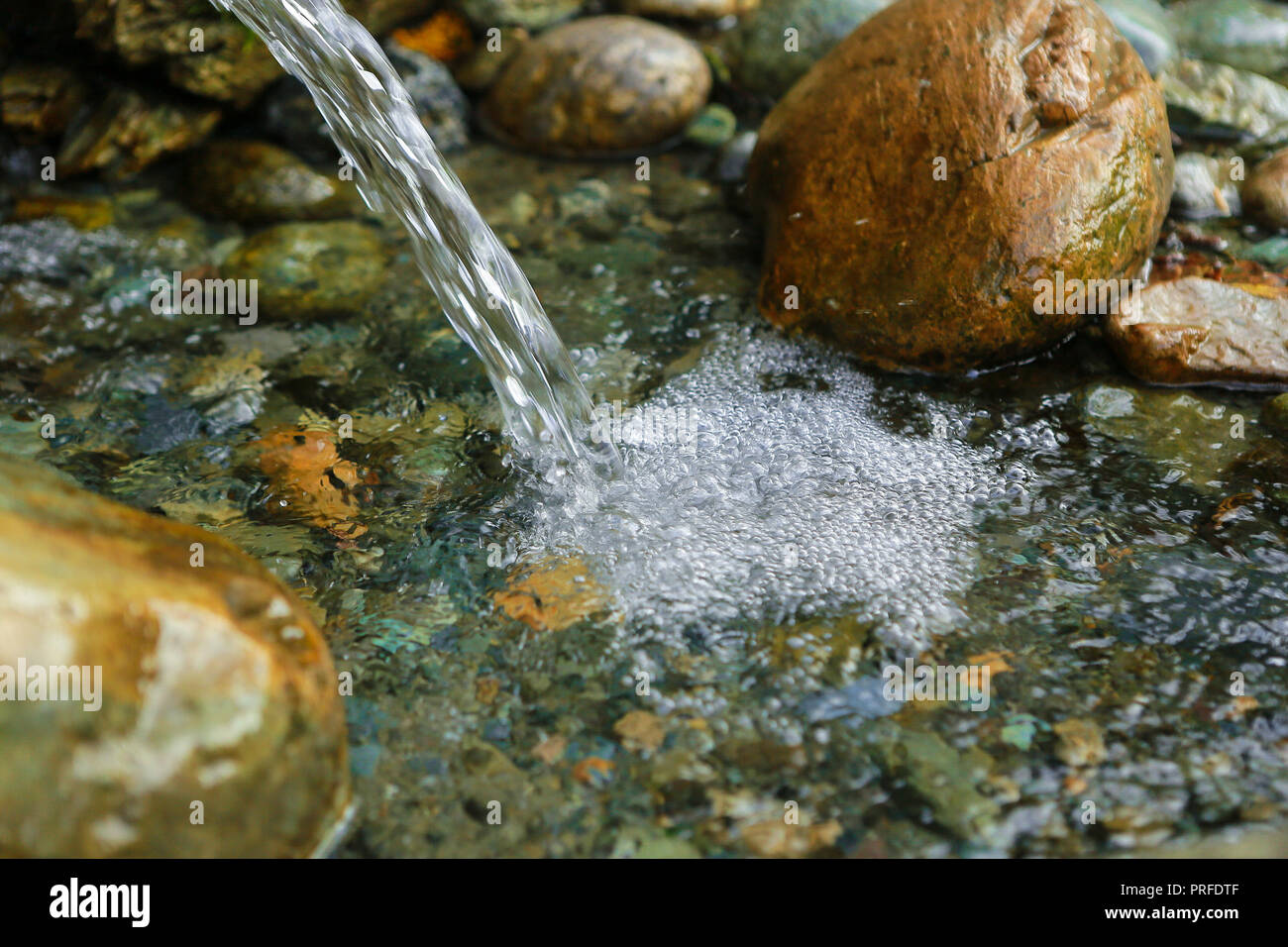Transparent river hi-res stock photography and images - Alamy
