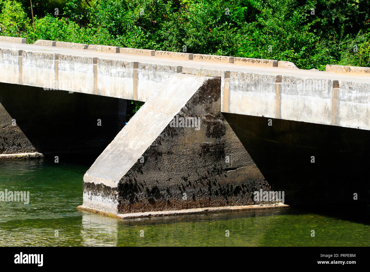 Reinforced Concrete Supports High Resolution Stock Photography and ...